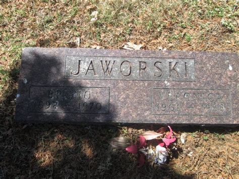 Veronica Anna Czerwonka Jaworski 1901 1988 Find A Grave Memorial
