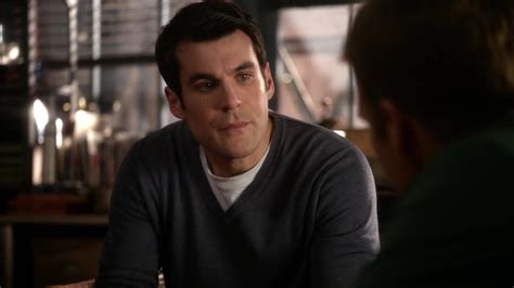 Auscaps Sean Maher Shirtless In Human Target 1 03 Embassy Row