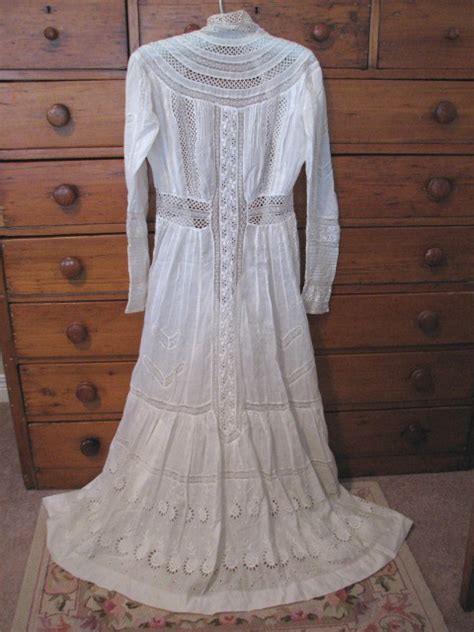 ~ Cider Antiques ~ Friday Flea Market And Dress Form Party