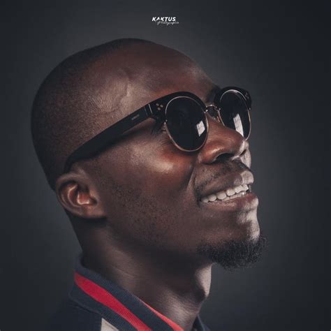 Stephane Keyanda On Linkedin Shooting Portrait Model Guy Pacome Somian 📞0143202003