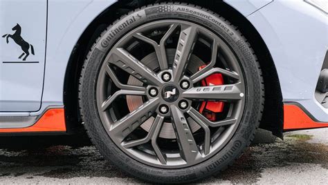 Continentals Allseasoncontact 2 Takes The Top Spot In The Tyre Reviews