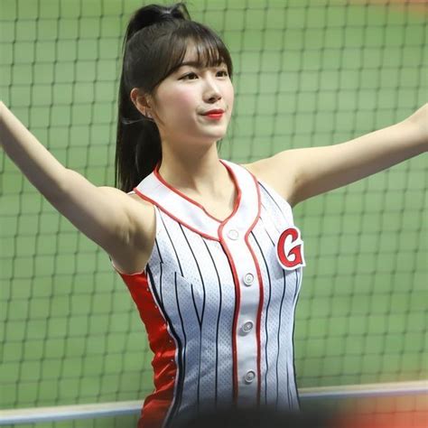 Pin Oleh Bb On Mars Di Korean Pop Stars
