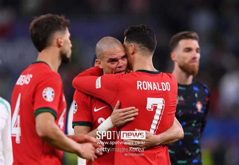 호날두 0골로 탈락…프랑스 포르투갈에 승부차기 끝에 4강 진출 → 스페인과 격돌