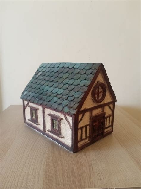 Дървена къщичка ръчна изработка гр Варна Левски • Olxbg