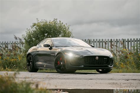 Jaguar F Type Proves That Modern Cars Can Still Have Character