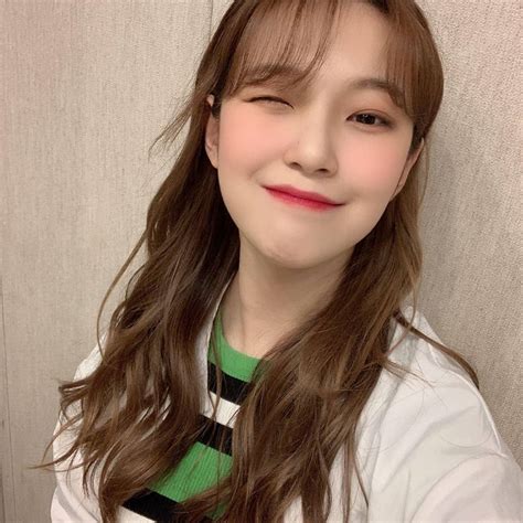 프로미스나인 백지헌