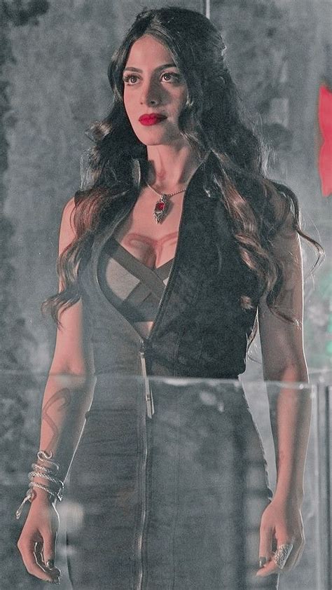 Isabelle Lightwood Isabelle Lightwood Ca Adores Das Sombras Roupa De Ca Ador