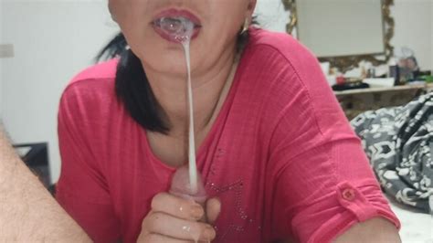 Madura Esposa Milf Mamada Y Carga Masiva De Semen En Su Boca Corrida