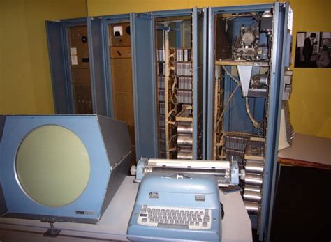 Evolusi Dan Kinerja Komputer [arsitektur Komputer]