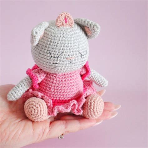 Tilly The Cat Hobbii