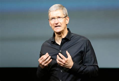 100 Tim Cook Backgrounds