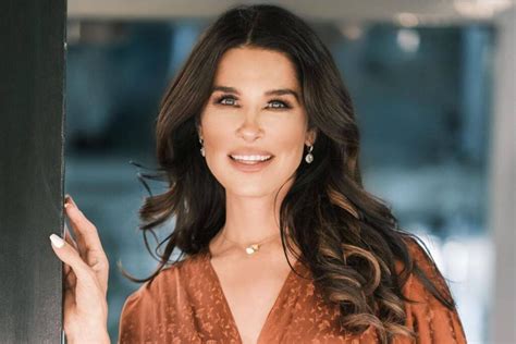 Anna Guanche Net Worth 2024 Husband Age Height Professional Life