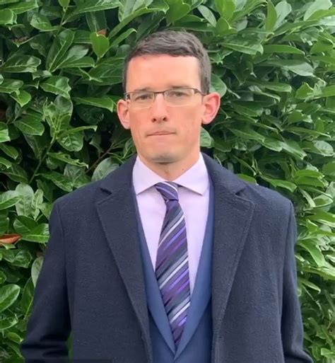 Teacher Enoch Burke Leaves Prison After Court Orders Release The Iona Institute