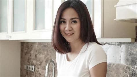 Mengejutkan Tante Ernie Telah Bercerai Bongkar Bukti Transferan Suaminya Kepada Perempuan Lain
