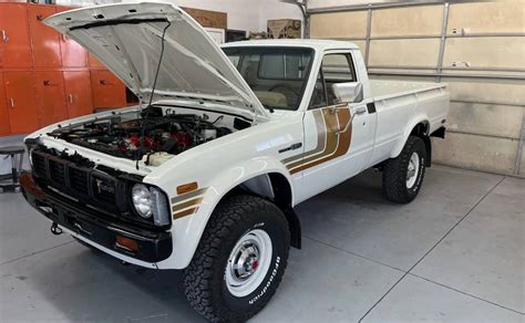 Subastaron Una Vieja Pick Up Toyota De 1980 Que Se Encontraba Como 0km