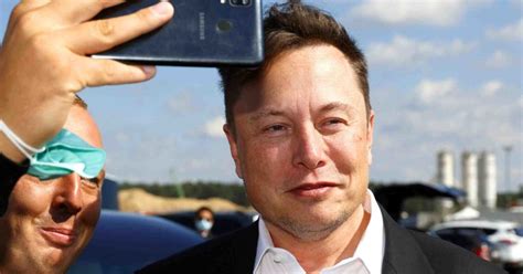 What Phone Does Elon Musk Use Ev News Network