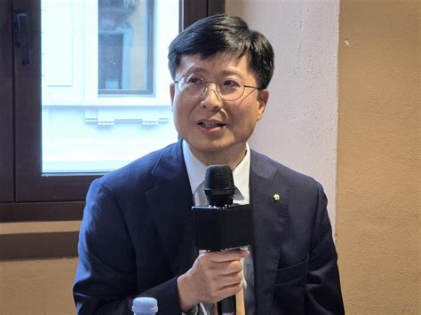 Korea To Launch Qr Code Payment Service In Indonesia The Korea Times