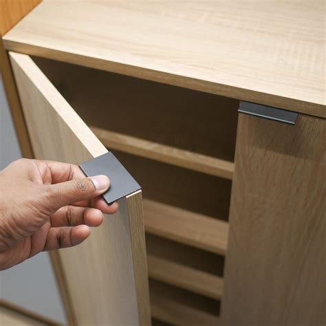Cabinet Doors With Finger Pulls At David Greenfield Blog