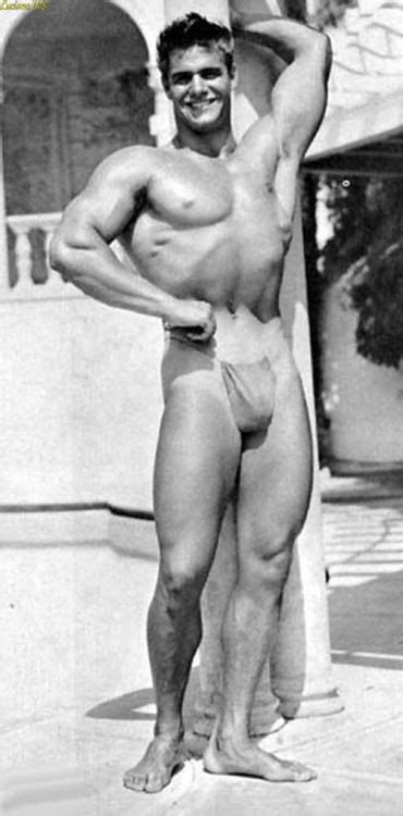 Vintage Physiques • Dick Dubois Vintage Physiques