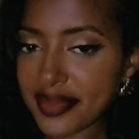 Red Browniee R Threads Say More