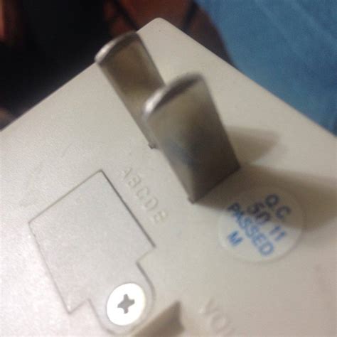 An Electrical Outlet Plug Without The Holes R Mildlyinteresting