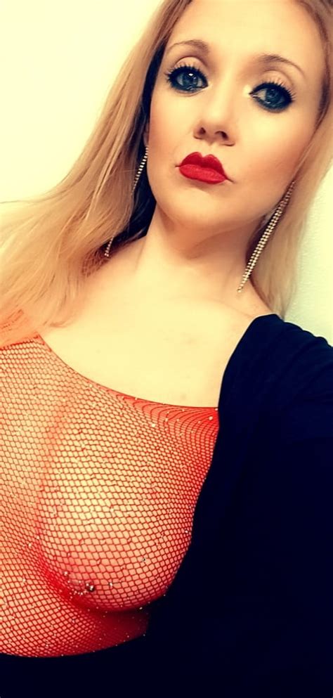 Sexy Blonde In Sexy Lingerie Pics Xhamster