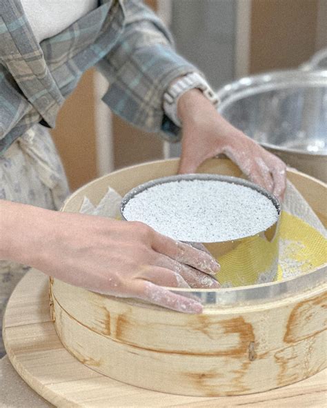 베이지클래스 서울 앙금플라워창업 전문 🤍 ⠀ ⠀ ⠀ 미국에서 경기도광주에서 와주시는 민지쌤 소윤쌤 제가 작약 열심히 뚜까패야 한다고 말씀드렸는데 ⠀ 진짜 제대로 뚜까패고