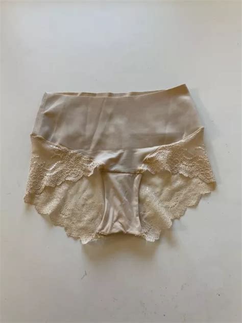 Spanx Womens Sz S Undie Tectable Lace Hi Hipster Panty Underwear