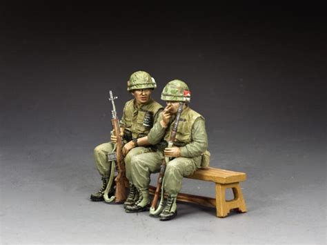 Sitting Rifle Team Two Seated Vietnam Era Usmc Figures Bench Not Included Vn172 Metal Toy