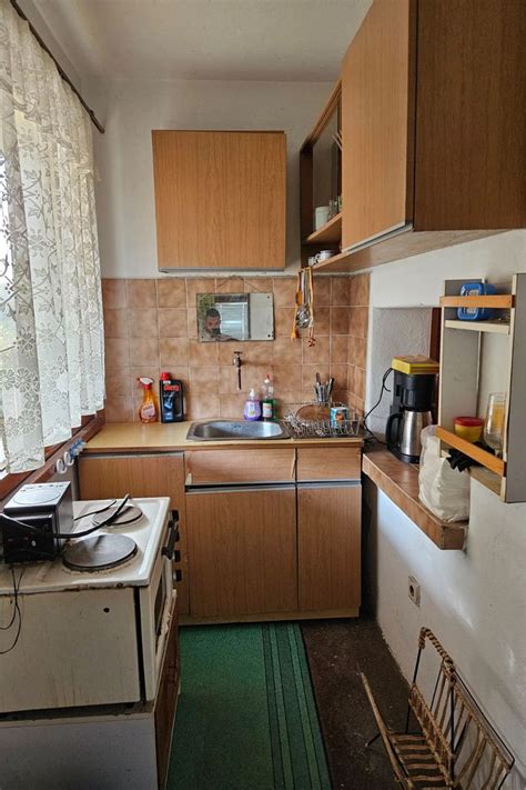 Къща на 2 етажа гр Карнобат • Olx Bg