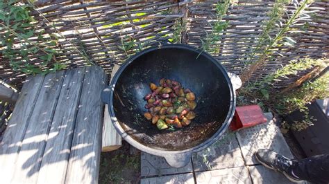 картошка по охотничьи В казане на костре Youtube