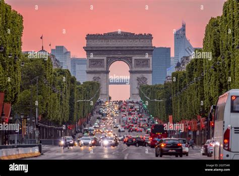 Arch De Triumph Pink Hi Res Stock Photography And Images Alamy