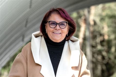 Hot Sexy Siiri Oviir Bikini Pics