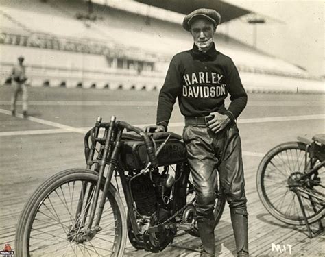 15 Fascinating Vintage Photographs Of Motorcycle Riders Posing In Their