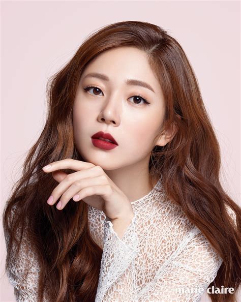 백진희 Baek Jin Hee Marieclaire Korea Feb 2017 Issue Kceleb Com
