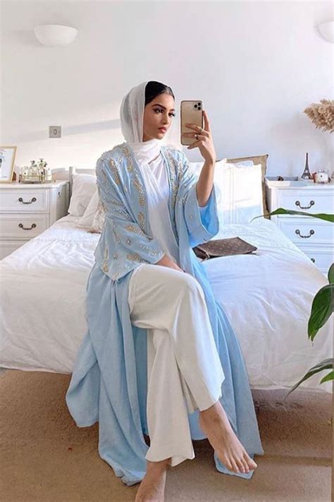 طلب زواج سورية مسلمة مقيمة فى ايطاليا ابحث عن مسلم من اي جنسية انا زوحة