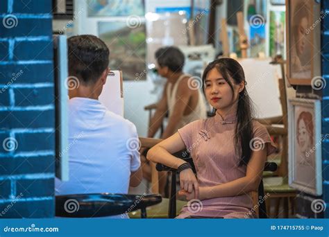 Artist Drawing Portraits Of Chinese Woman Editorial Image Image Of Destination Ancient 174715755