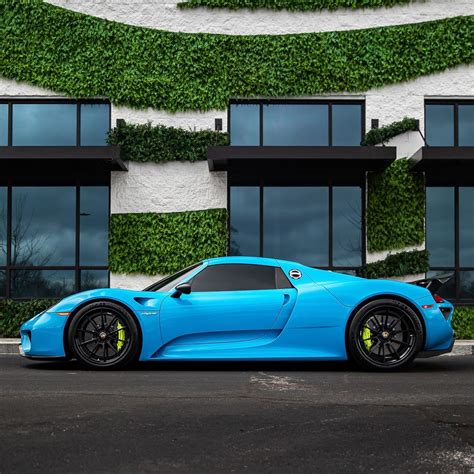 Pts Miami Blue Porsche 918 Spyder Looks Decidedly Contemporary On Black