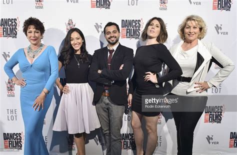 Sara Amini Freeones Forum The Free Munity