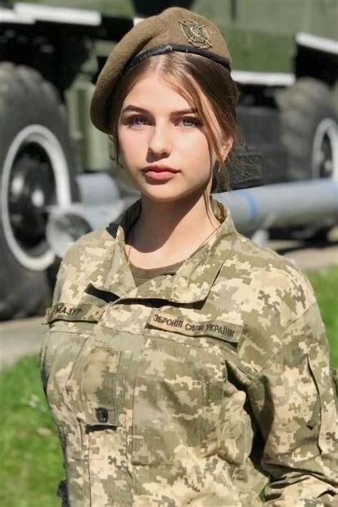 Beautiful Woman In Uniform Ukraine Mujeres Militares Mujer Ucraniana