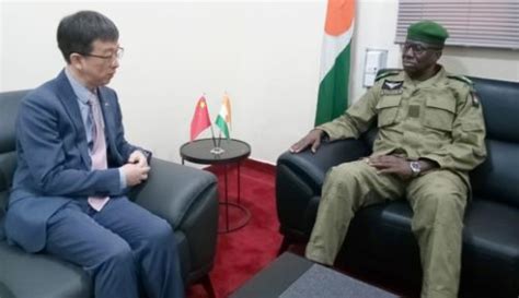 နိုင်ဂျာအကျပ်အတည်းကို ကြားဝင်စေ့စပ်ပေးရန် တရုတ်အစိုးရ စီစဉ်နေဟုဆို