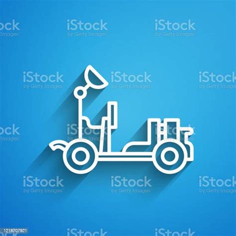 파란색 배경에 격리 된 흰색 선 화성 로버 아이콘입니다 우주 로버 문워커 사인 행성 표면을 연구하기위한 장치 긴 그림자 벡터