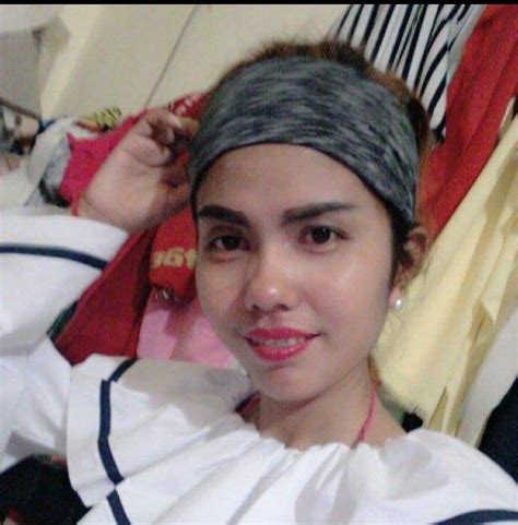 ស្រីនាង ត្បូងឃ្មុំ