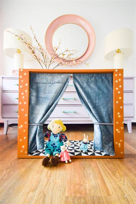 DIY Hand Puppet Theater PMQ For Two