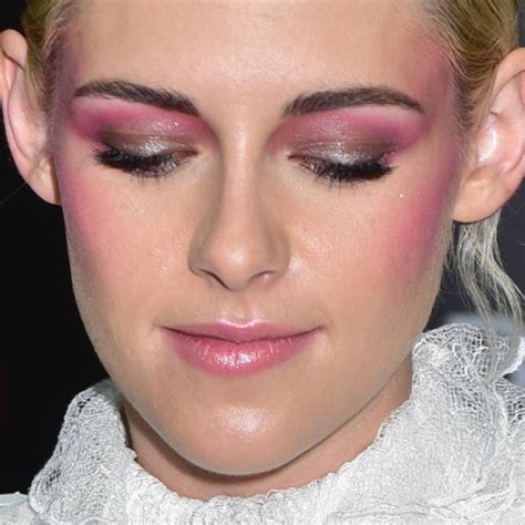 Kristen Stewart Makeup Pink Eyeshadow Silver Eyeshadow And Pink