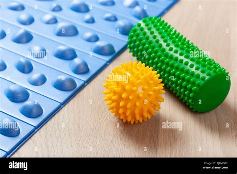 Massage Rubber Balls Mat And Roller For Self Massage And Reflexology