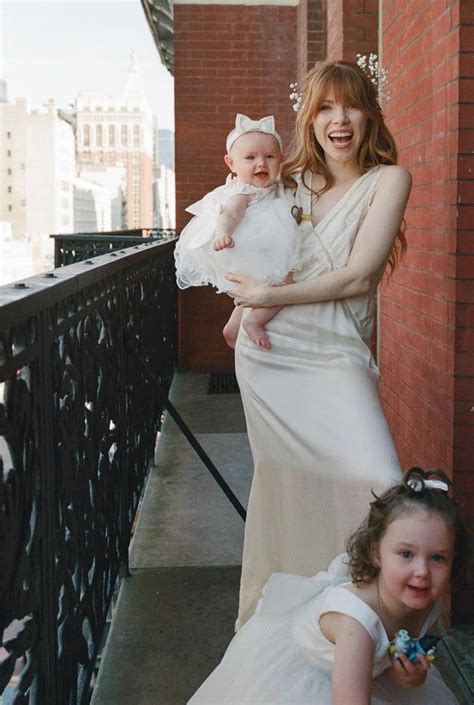 Carly Rae Jepsen Se Casa Com O Produtor Musical Cole Mgn Em Cerimônia