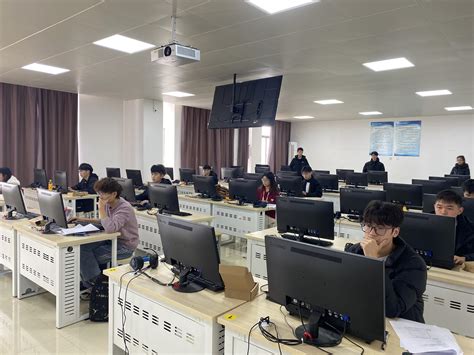 第十六届 蓝桥杯”全国软件和信息技术专业人才大赛 校内选拔赛顺利举行