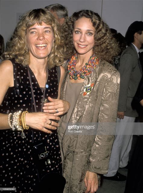 Berry Berenson And Marisa Berenson During Angel Art Auction To