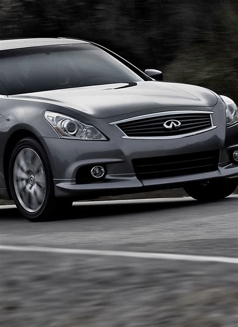 Carro Infiniti G37 2024